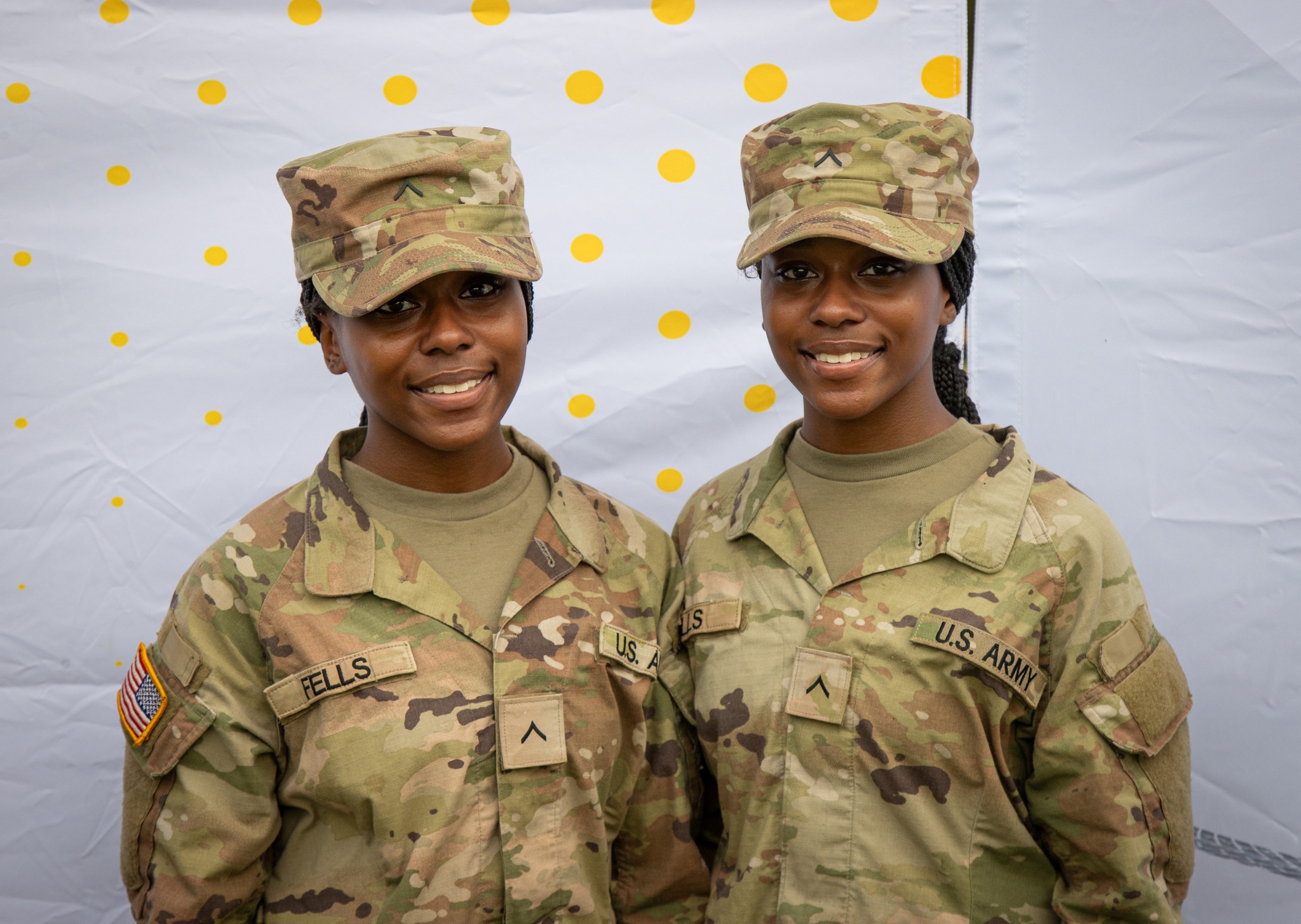 These 17-year-old twins get an early start in Alabama National Guard ...